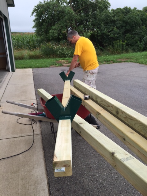 Verrückter Deutscher Campingplatz: How to Build a Deer Camp Meat Pole