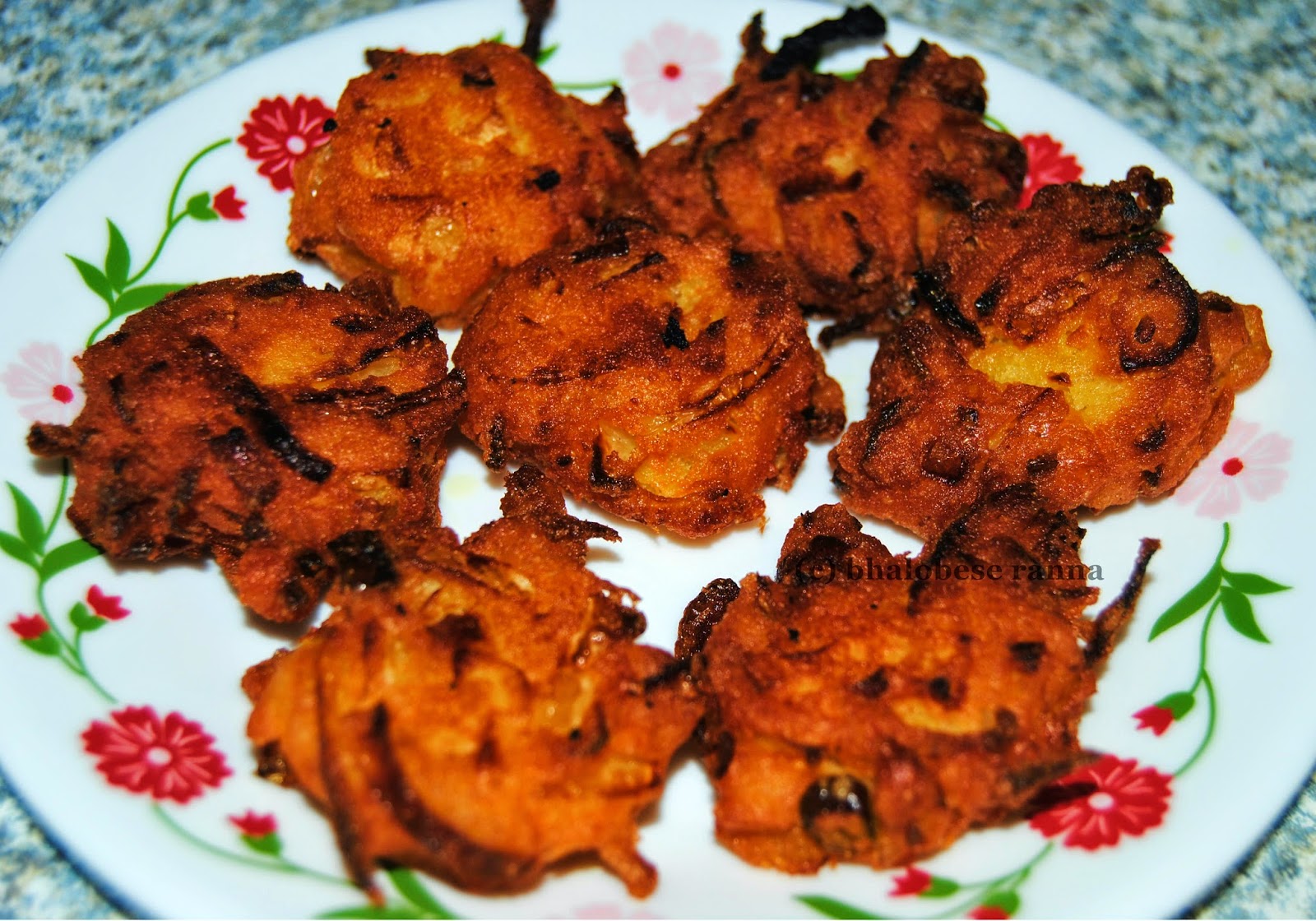 Bhalobese Ranna: Peyaji / Onion Pakora