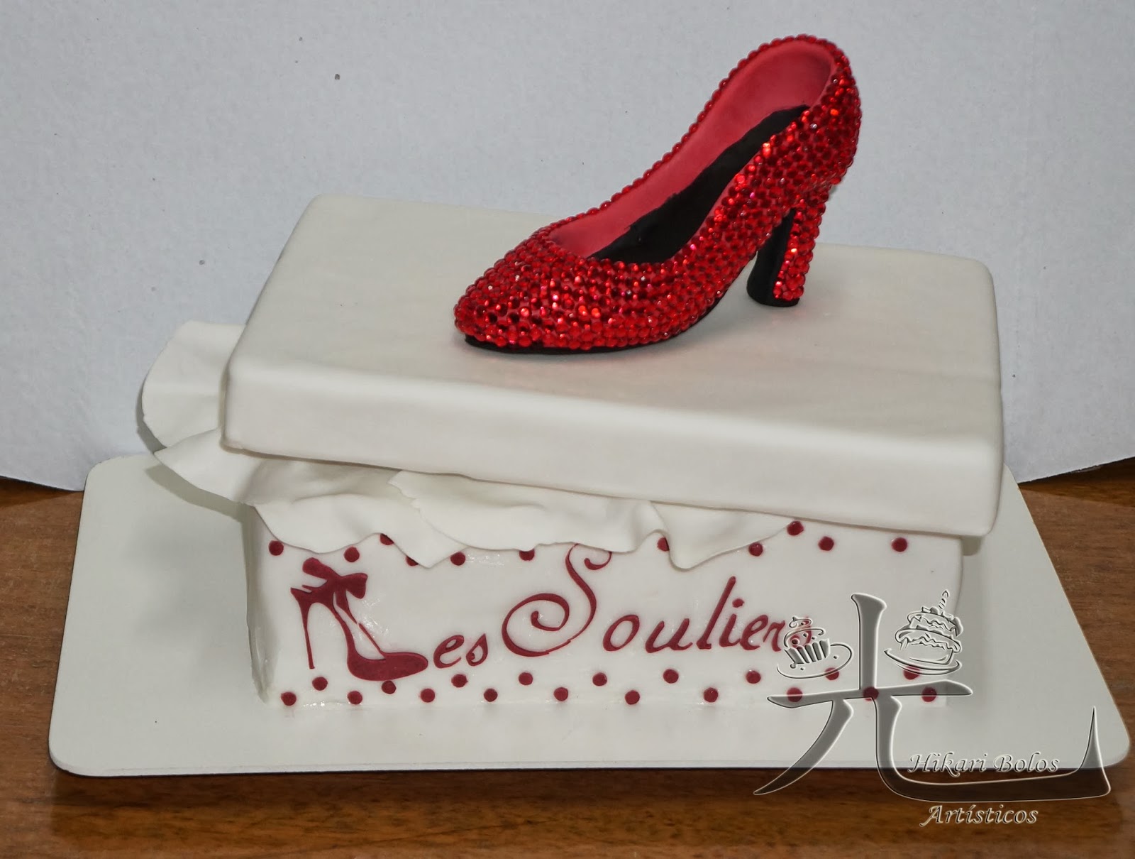 Bolo Sapato "Les Souliers" - Hikari Bolos Artísticos