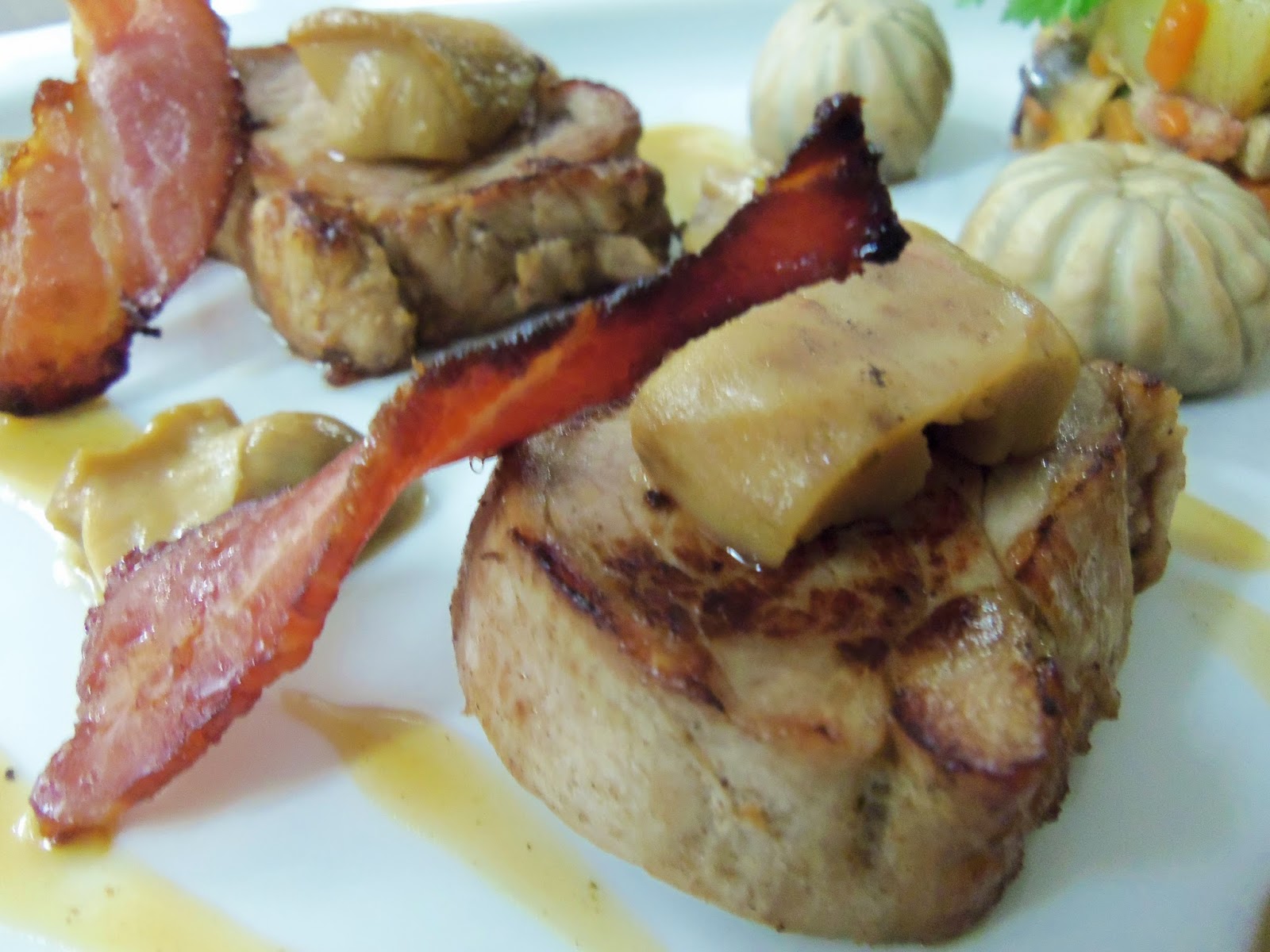 Un plat, une histoire: Filet mignon de porc et sa garniture façon Grand ...