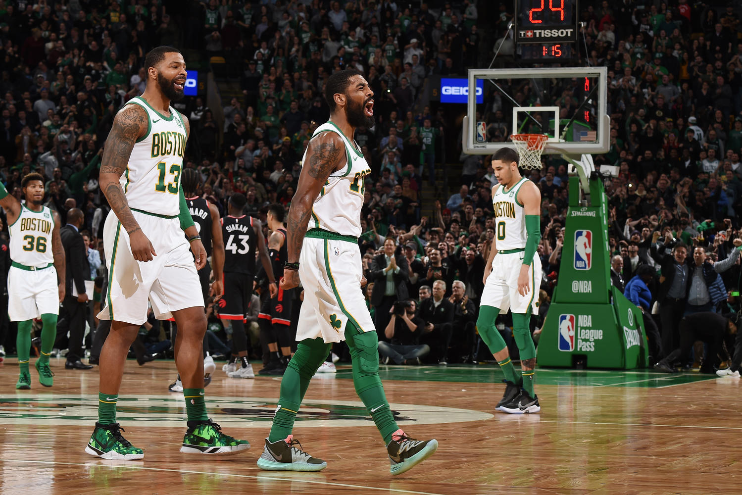 Kyrie's 18-assist night not the worst way to lead by example