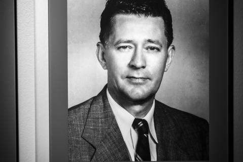 ¿Quién fue Wilbur Lang Schramm? - Infonéctate - Infórmate, Conéctate y ...