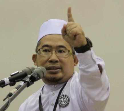Angkat jari tengah perbuatan biadab, kata Timbalan Mufti Perak