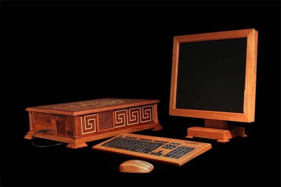 KH. Makmun: Casing PC dari kayu