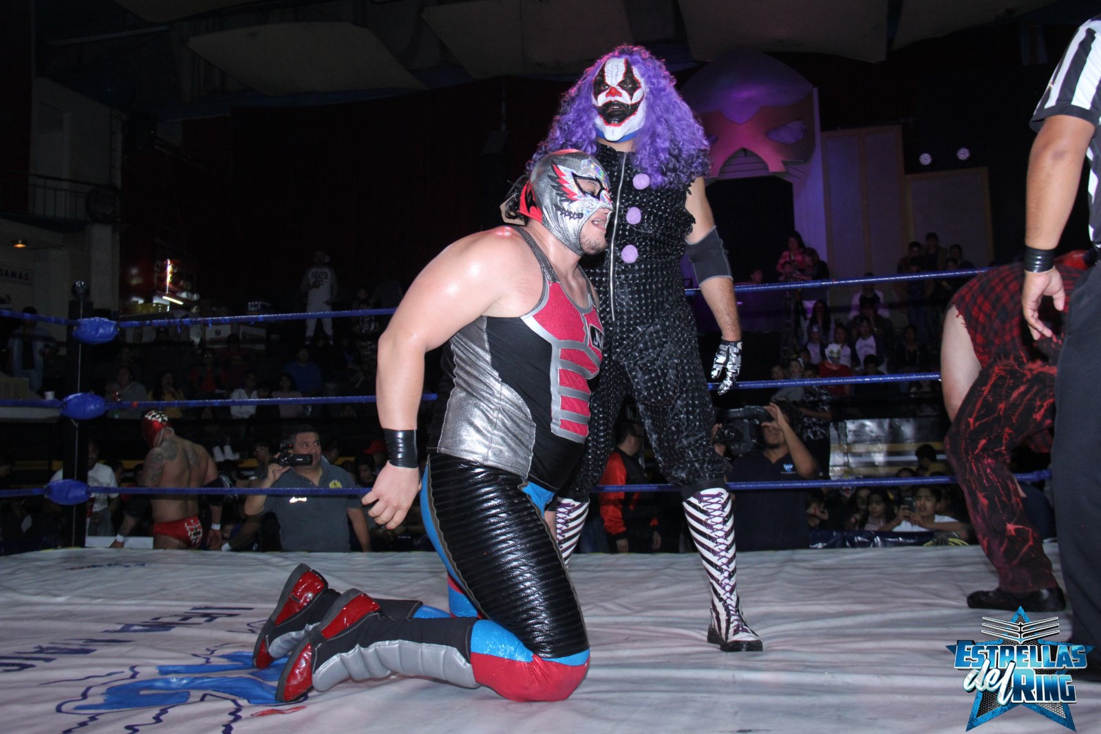 ESTRELLAS DEL RING.: Triunfo de Mr. Electro ante Pagano y el Texano Jr ...