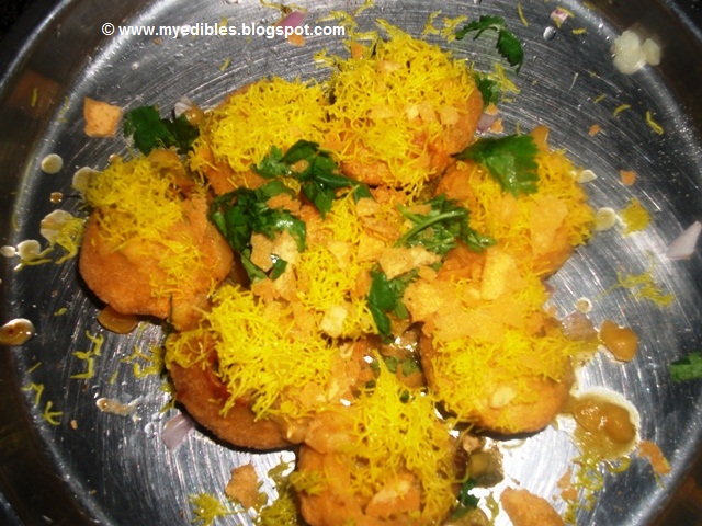 Edible Entertainment: Ragda Puri (& Dahi Puri)