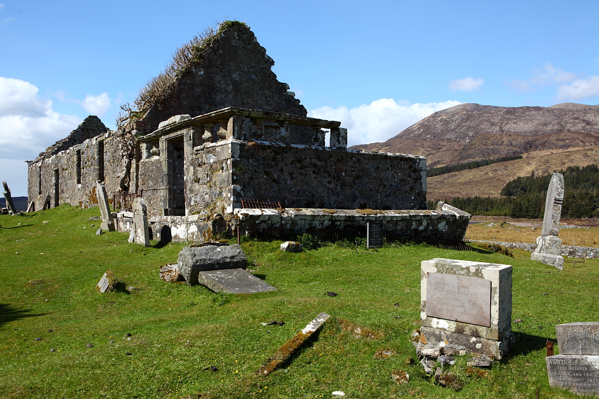 PhotoTrip: Scotland: Cemetery on the Isle of Skye