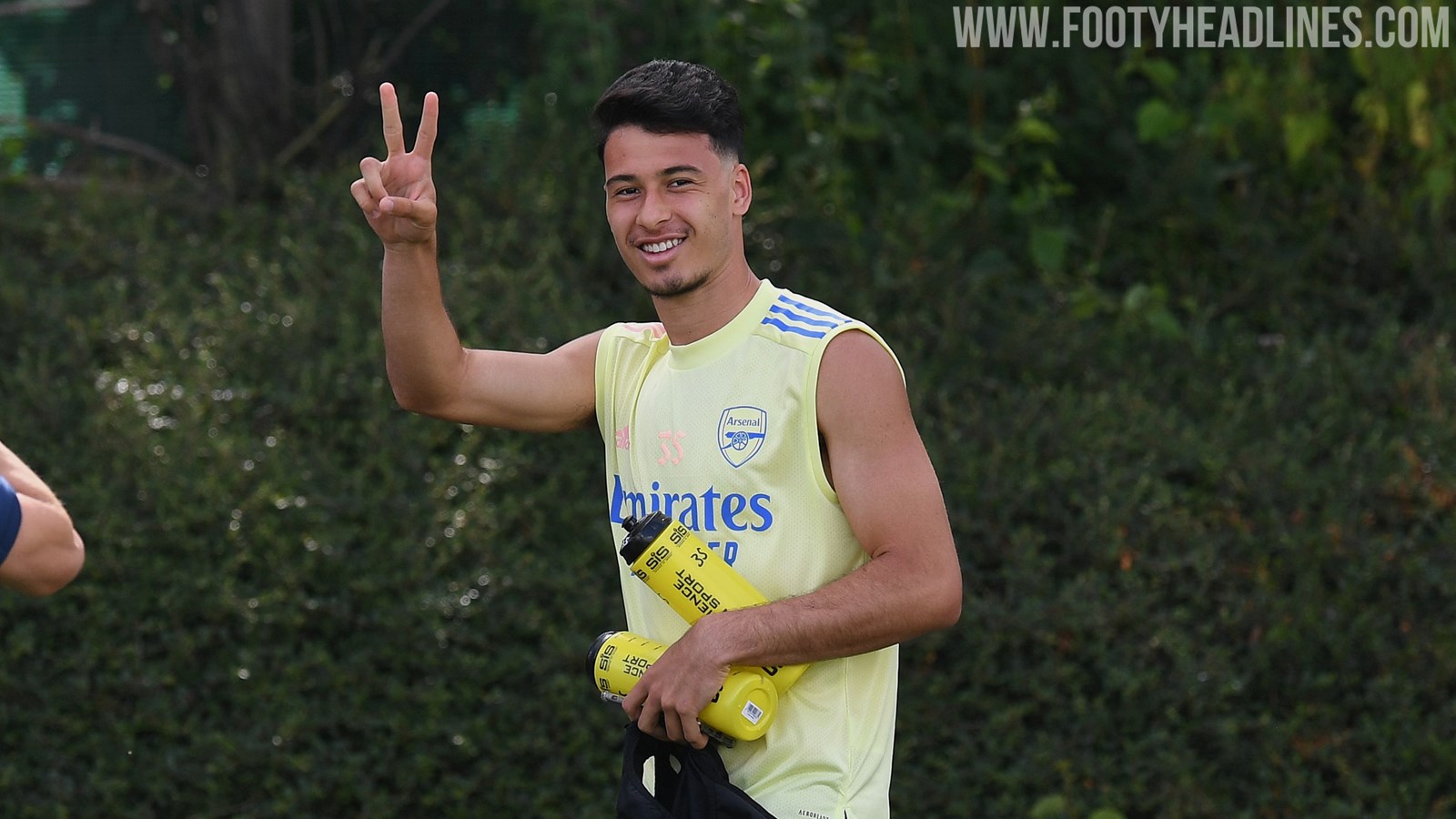 'Yellow Tint' Arsenal 20-21 Training Kit + Pre-Match Shirt Revealed ...