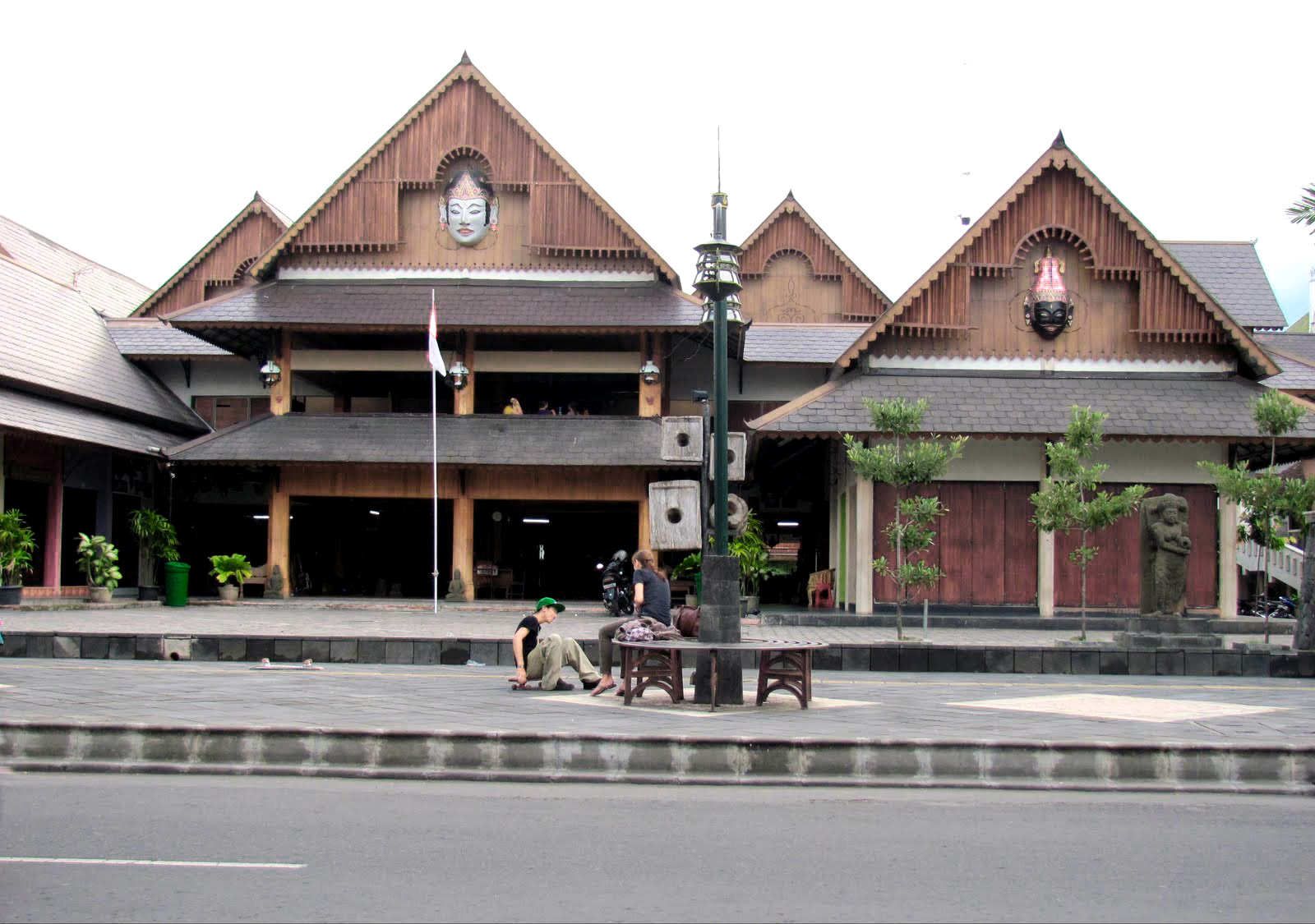 Triwindu Antique Market ( NGARSOPURO ) | Wonderful Solo