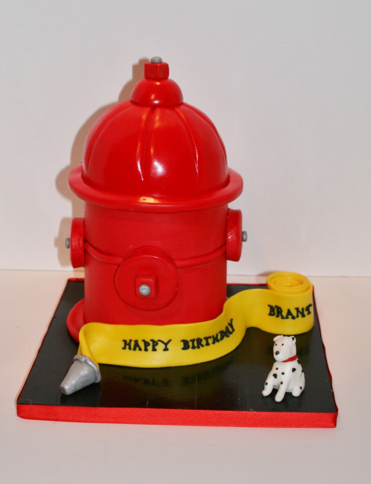 Edge Desserts: Birthday Cakes