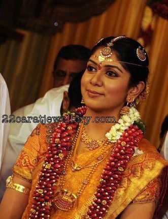Ranjani(Tamil Actor Karthi Wife) Wedding Jewellery - Jewellery Designs