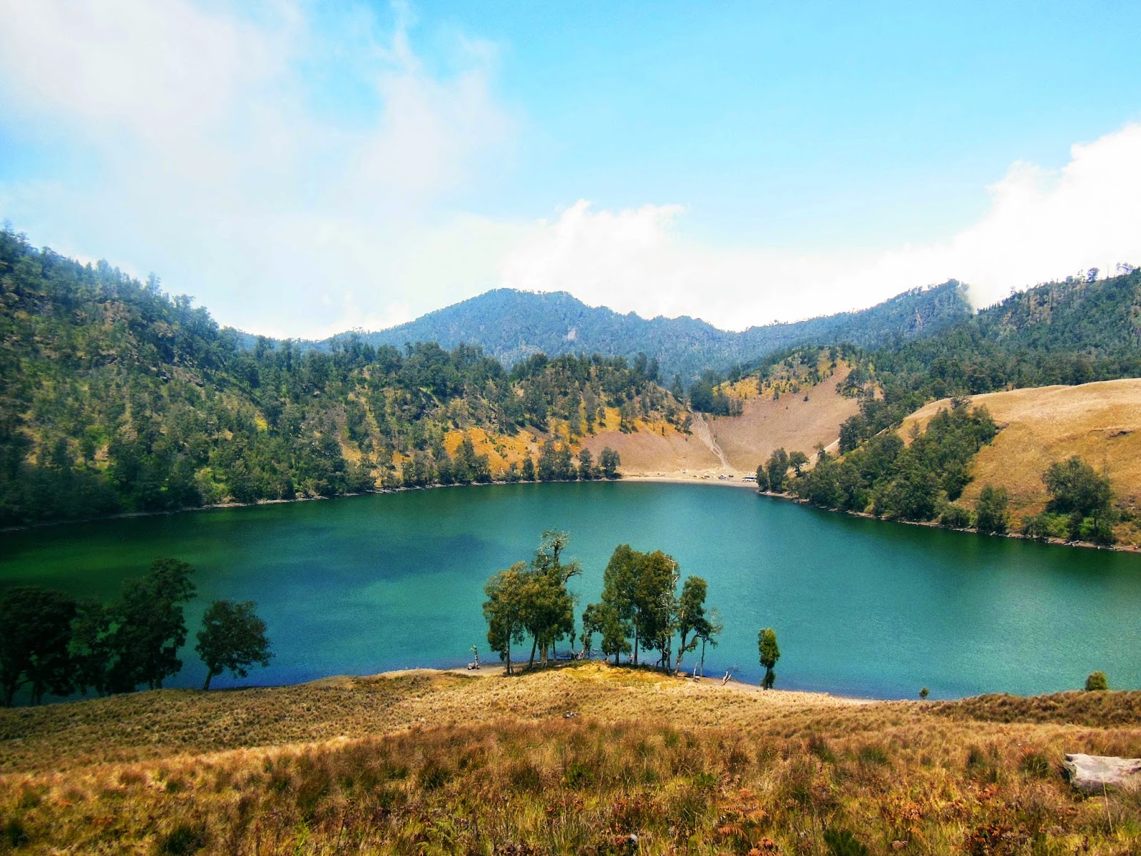 Pesona Alam Ranu Kumbolo | IMM BLOG