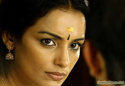 Mallu Actress Swetha Menon: Hot Swetha Menon in Rathinirvedam Photos