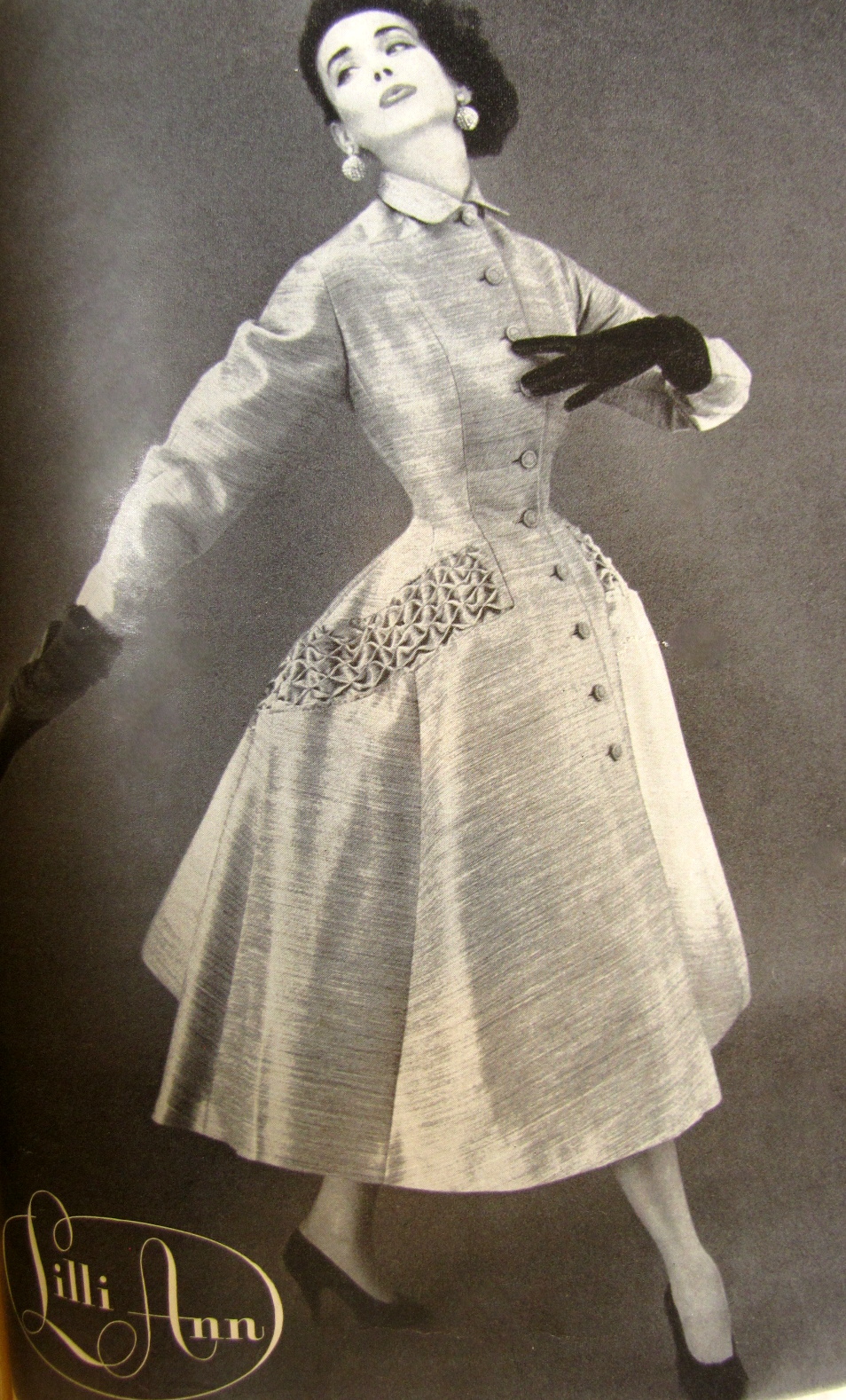 Love Fashion Love Vintage: Vogue 1955 Fashion Designs