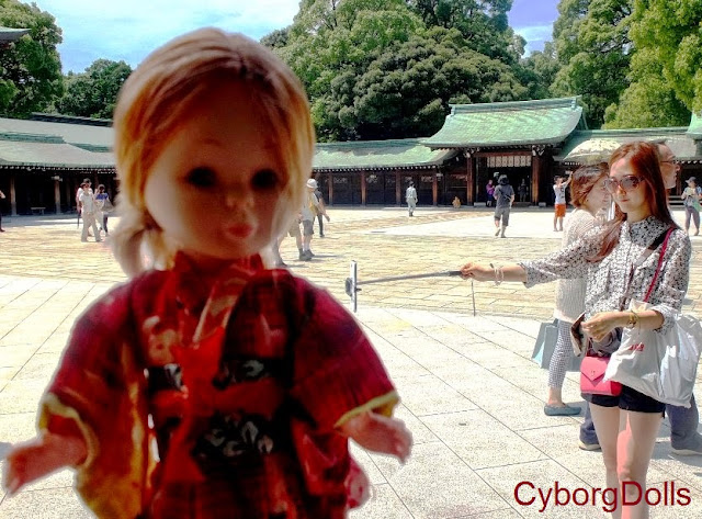 CyborgDolls: Around the world with Nancy: Tokyo