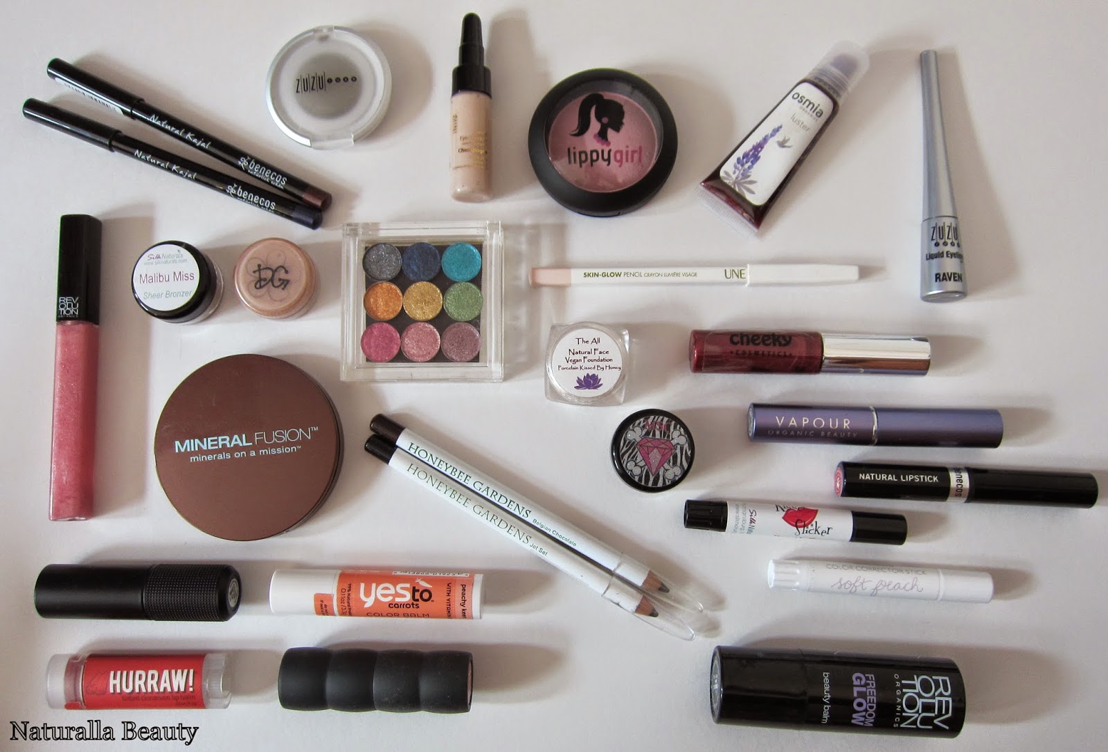 The Favorite Natural Makeup Tag - Naturalla Beauty