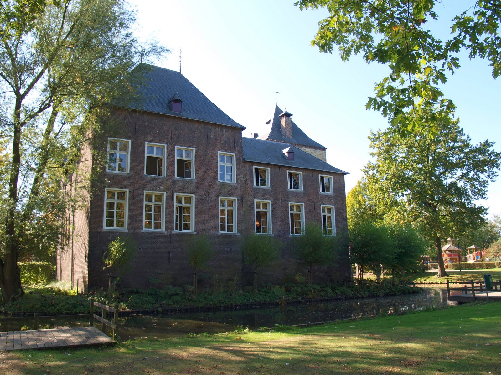 'ZIEN EN WETEN': KASTEEL d'ERP. BAARLO.