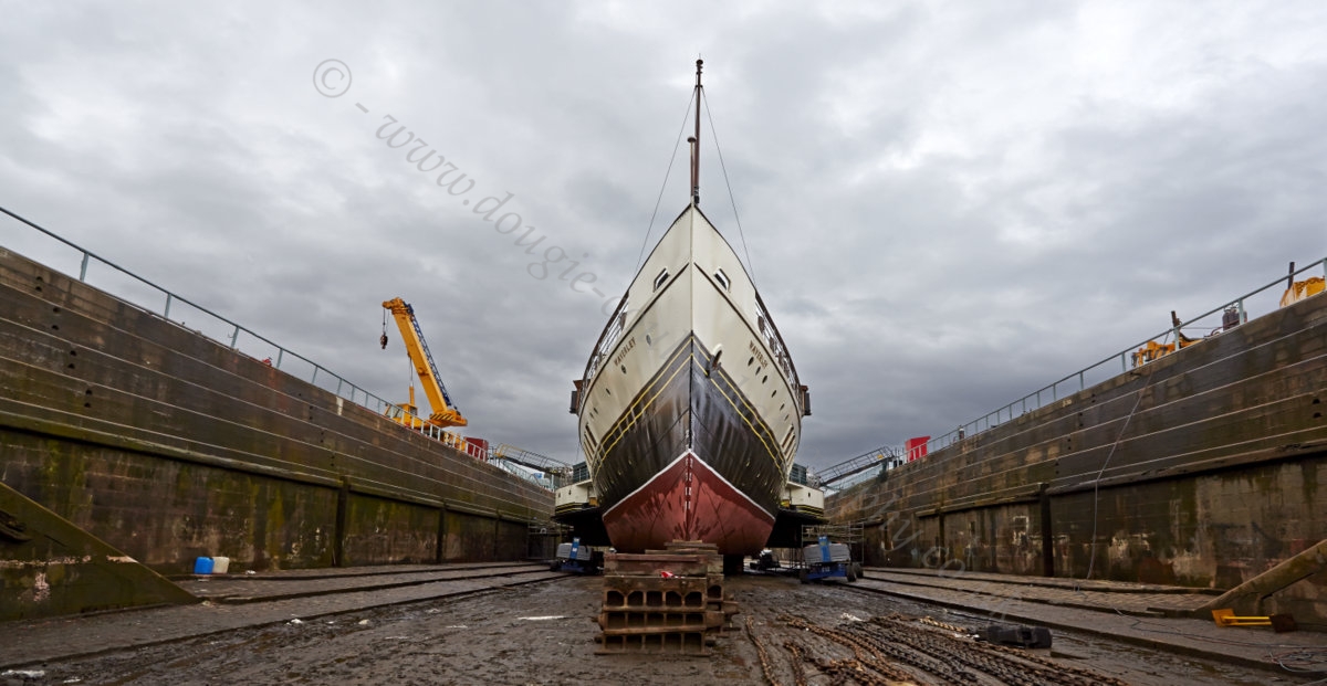 Dougie Coull Photography: PS Waverley - Maintenance Time
