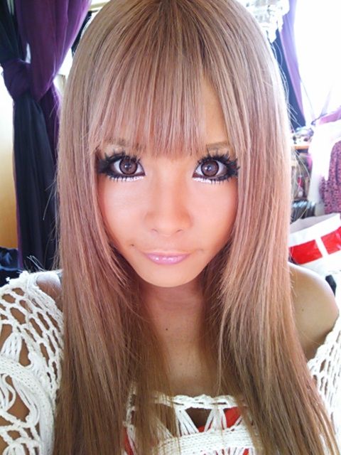 NotSoKawaiixKuroChisu: KuroChisu: Explaining Kuronba!