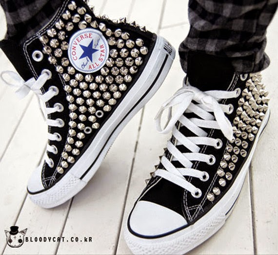 DIY : Sneakers & Studs, I'm all about that STUD life! | That Black Chic