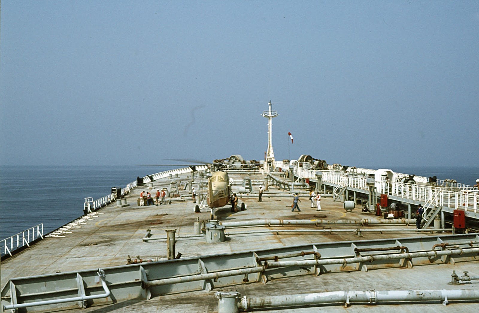 'ZIEN EN WETEN': LEPTON S.S. SHELL TANKERS B.V. (DEEL 2/1)