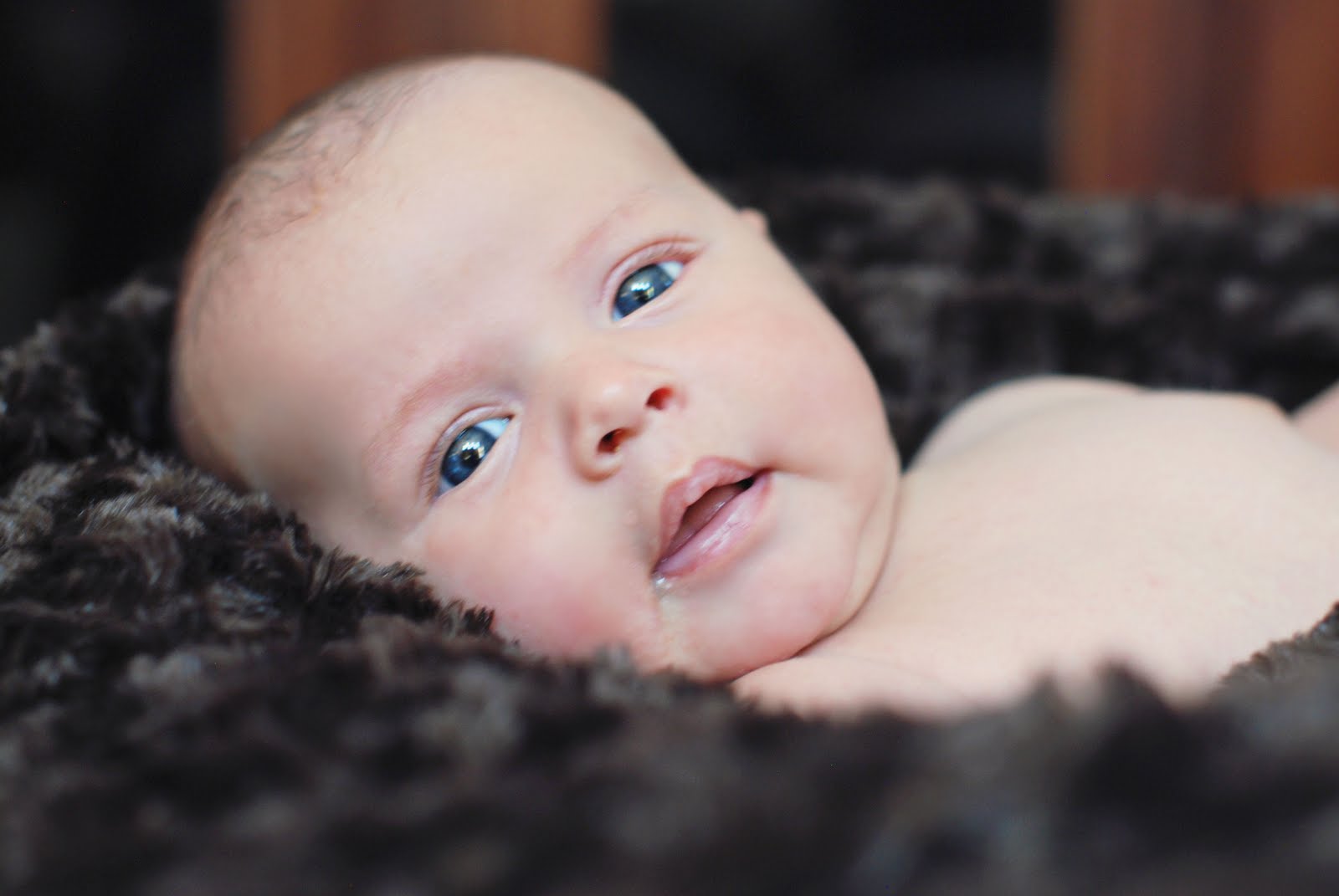 earl family blog: my baby at one month old