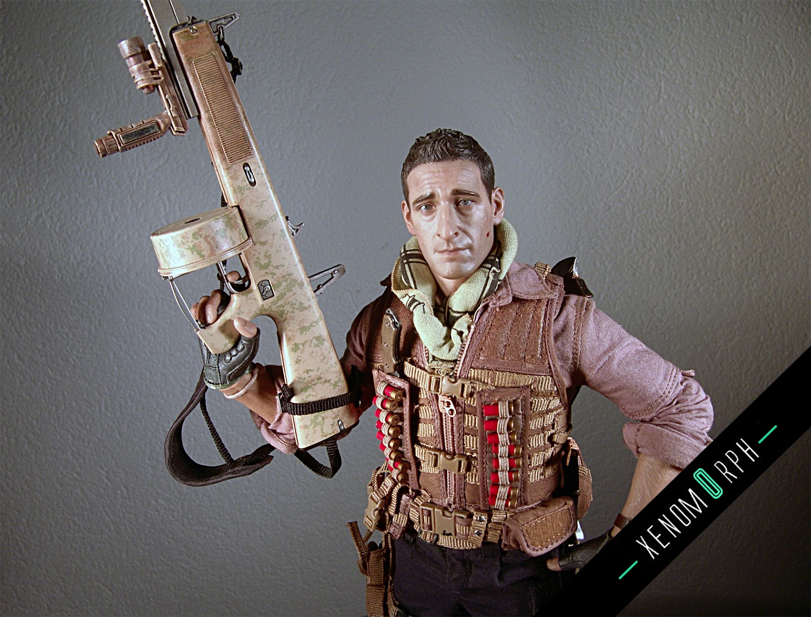 Hot Toys Predators Royce 1/6 - photo and video review