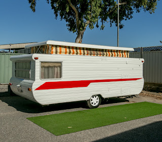 SOLD SOLD SOLD 1988 Spaceline 17ft pop-top caravan $8,990 TOW AWAY ...