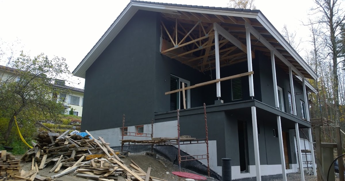 Kuninkaanmäen Grafiitinmusta täystiilitalo: Rappaus valmis!