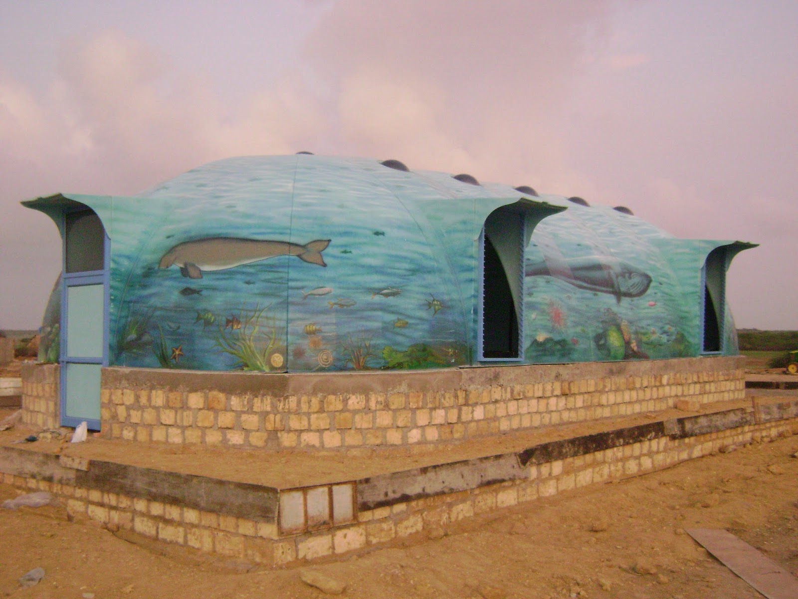 Dome House/Shelters & Roofing Solutions : Aquarium @ Dome