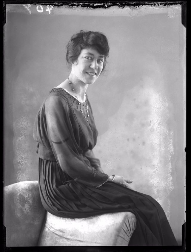 William Hall Portrait Photography: A Look Back the Beauty of Women in ...