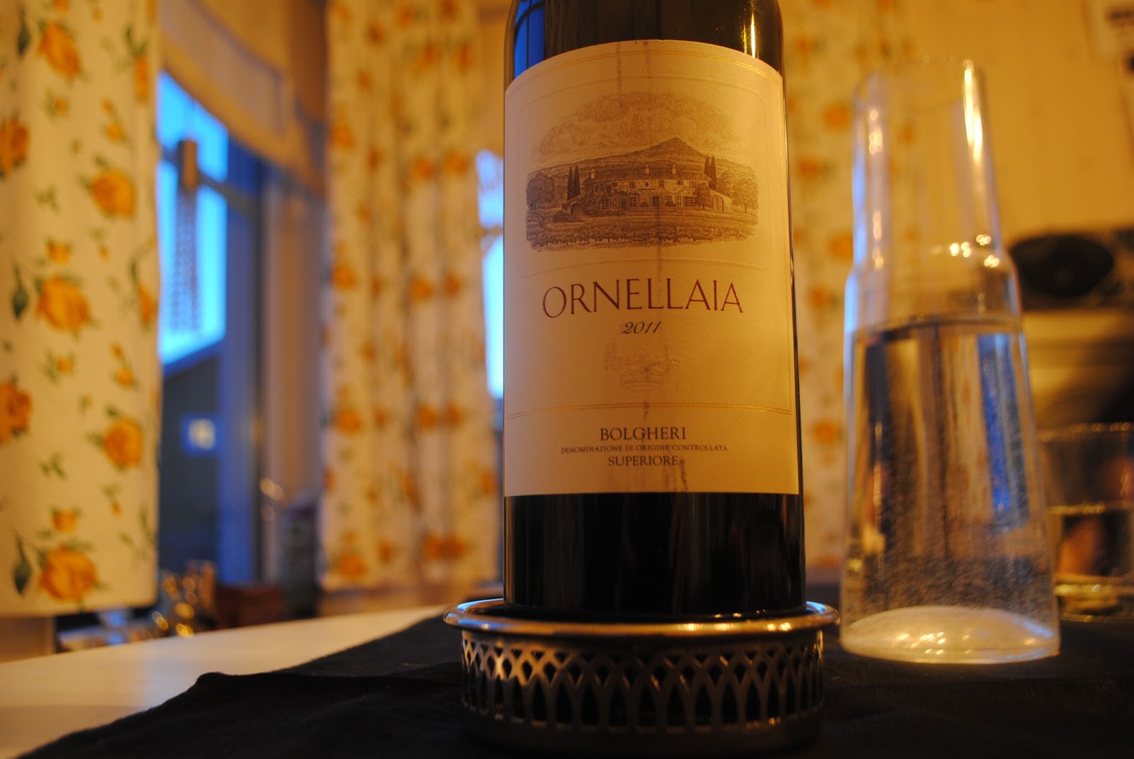 Postgårdsromantik: Veckans vintips: Ornellaia 2011