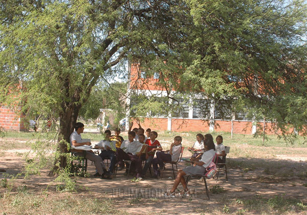 El Observador: "En todo el país hay escuelas que todavía dan clases ...