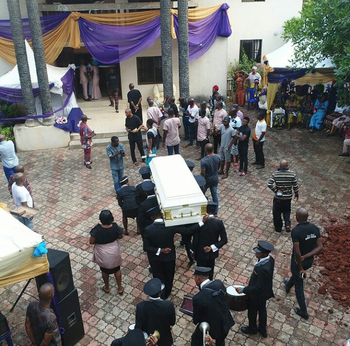 Exclusive Photos from the burial of Aki & Pawpaw producer, Kasvid ...