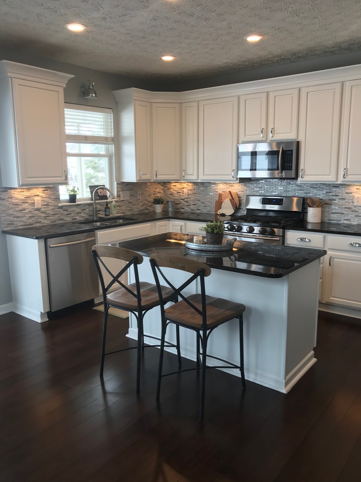 KEEP CALM AND CARRY ON: OUR KITCHEN: BEFORE AND AFTER!