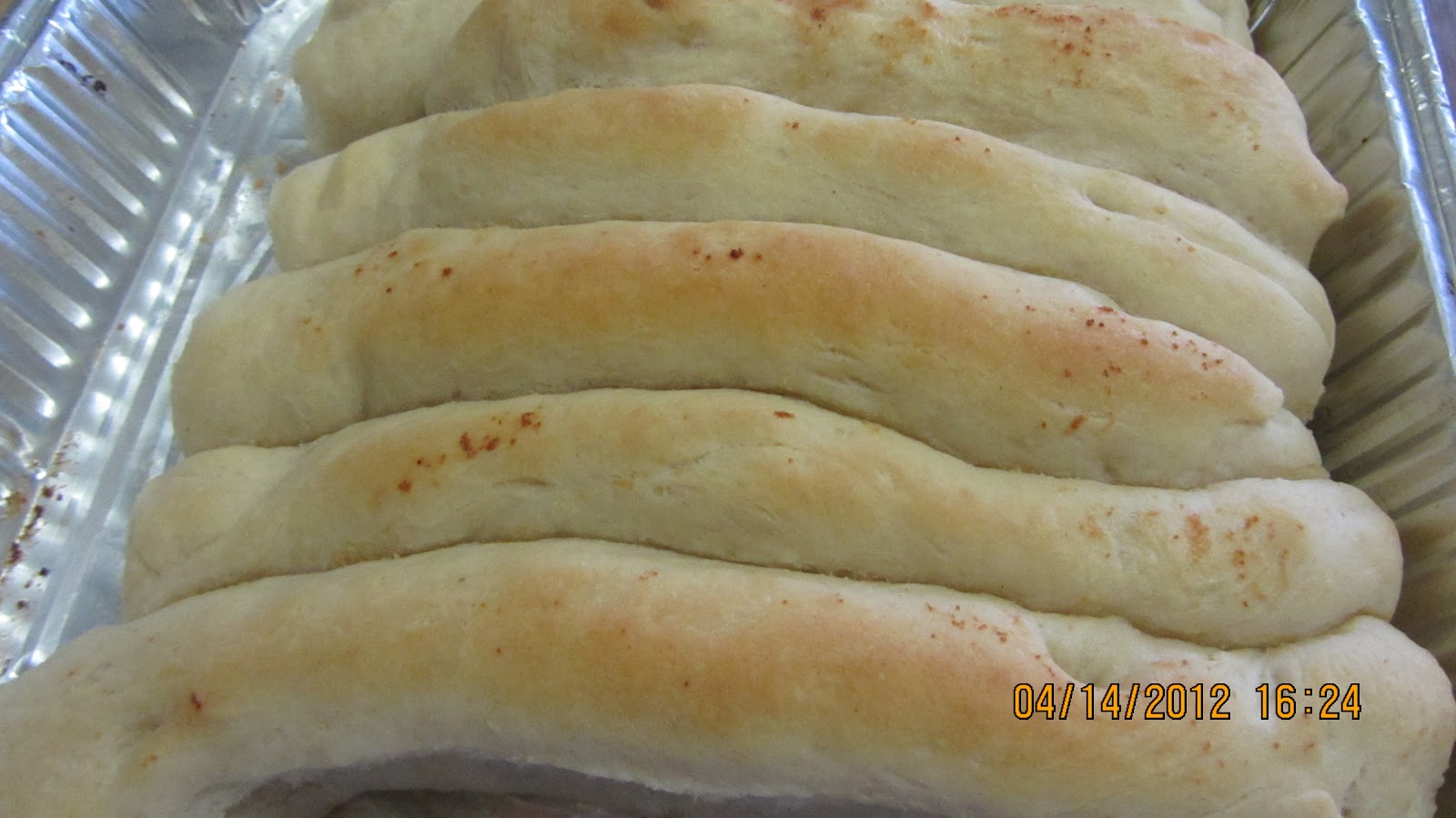 In the Name of Good Taste: Stuffed Crust Pizza & Cheese Filled Buttery ...