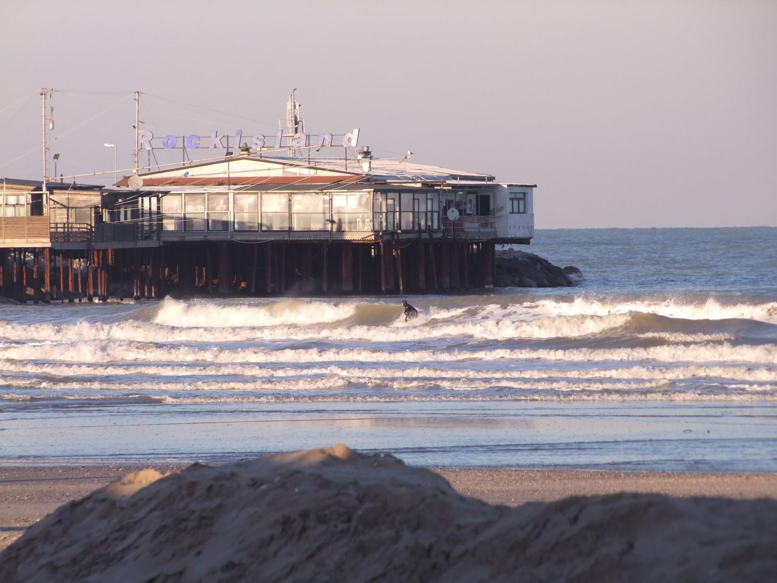 Jack's blog: Surfare al Rock Island a Rimini