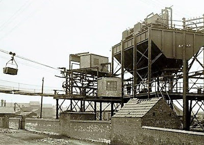 Featherstone's Three Collieries: Ackton Hall