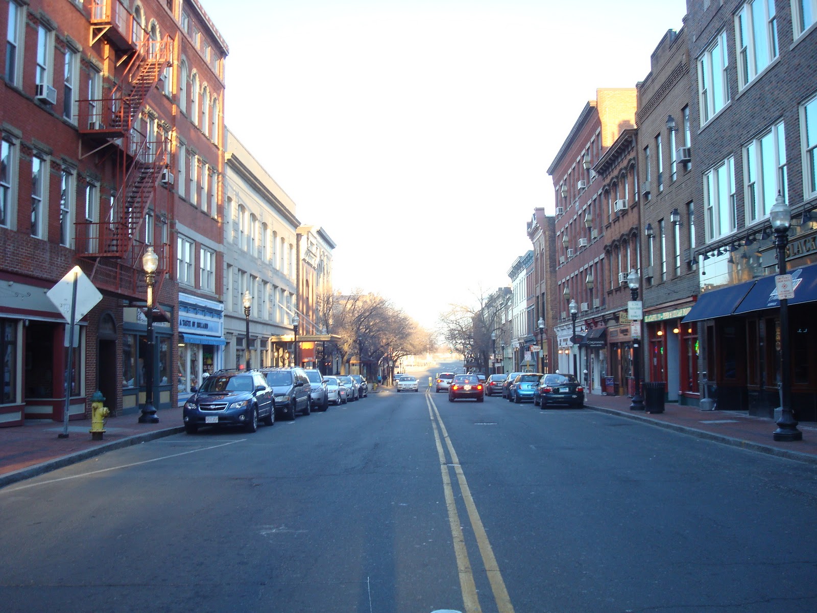 Old Urbanist: Thinking Small: The Narrow Streets "Movement"