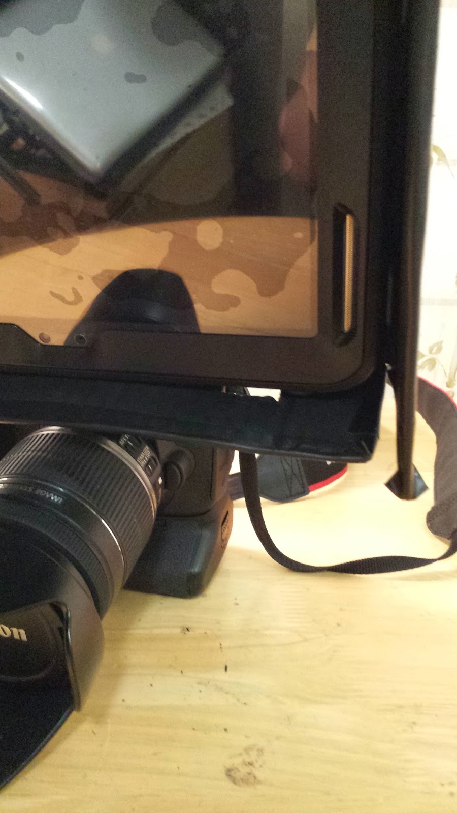 The 10 inch Selfie Cam: DIY Tablet Sun Shade