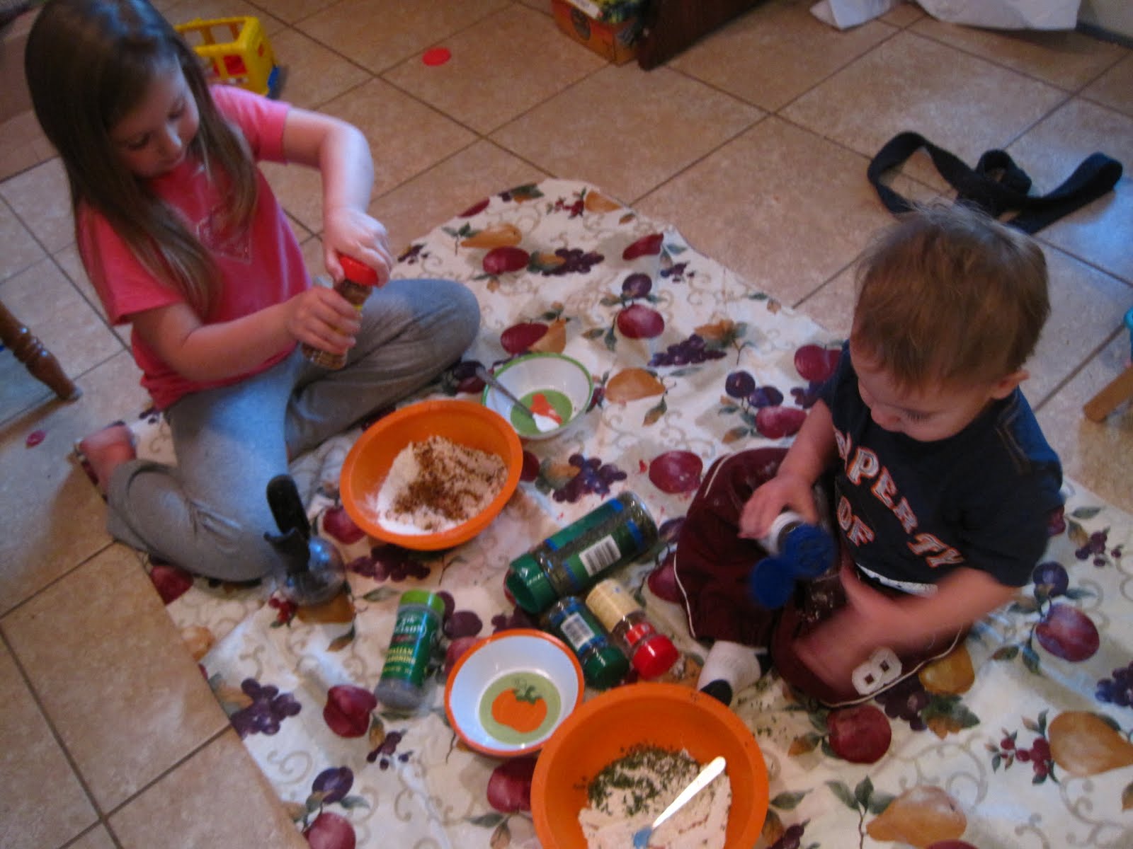 walk in the sunshine: [not too] Messy Activities for Kids