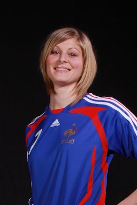 Female Football Players Gallery Photos: Beautiful Football Player ...