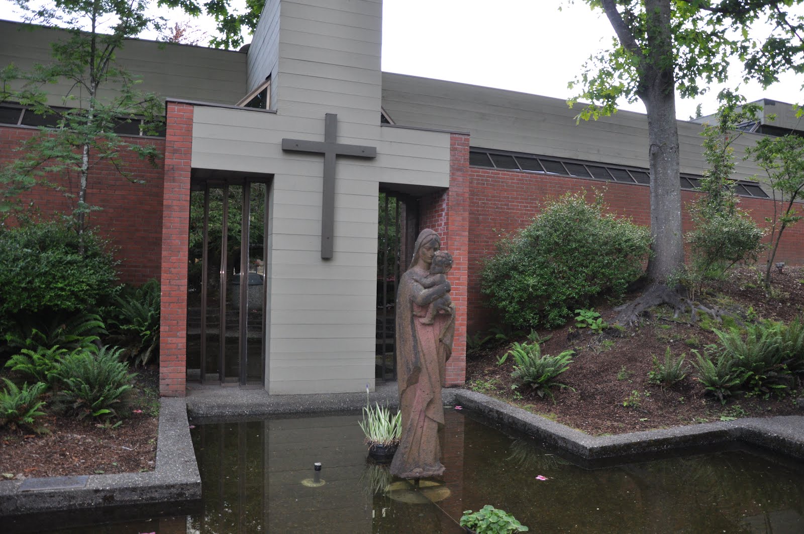 Orbis Catholicus Secundus: Outdoor Garden Shrine