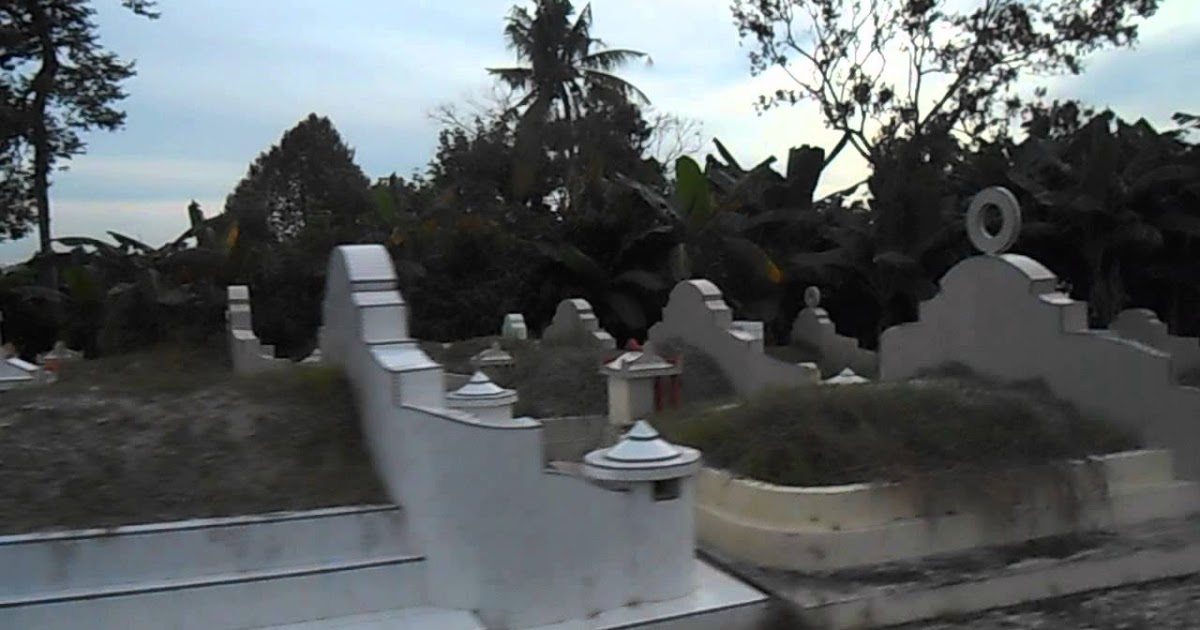 Mitos Kuburan Cina - MITOS