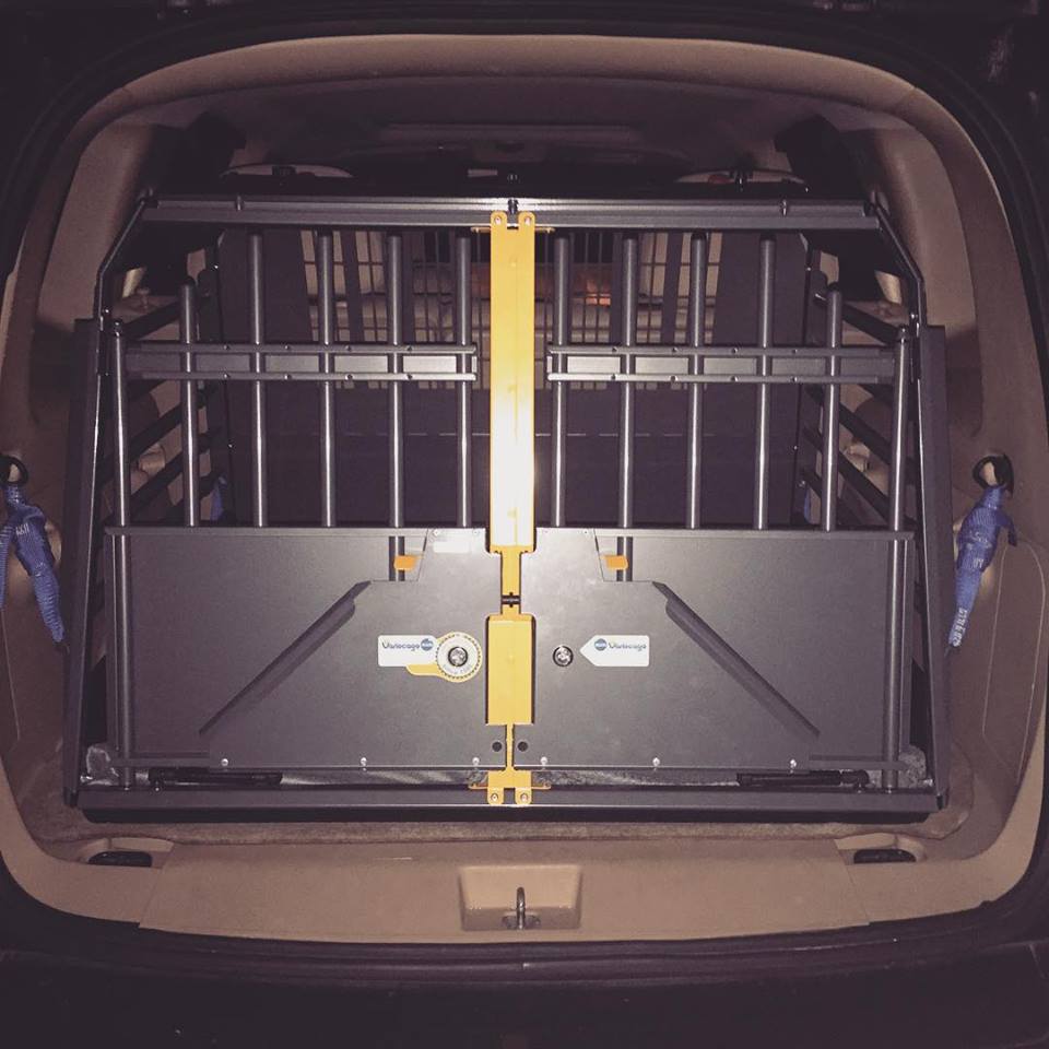 Jen's Agility Dog Blog: Product Review: Variocage Double (Medium)