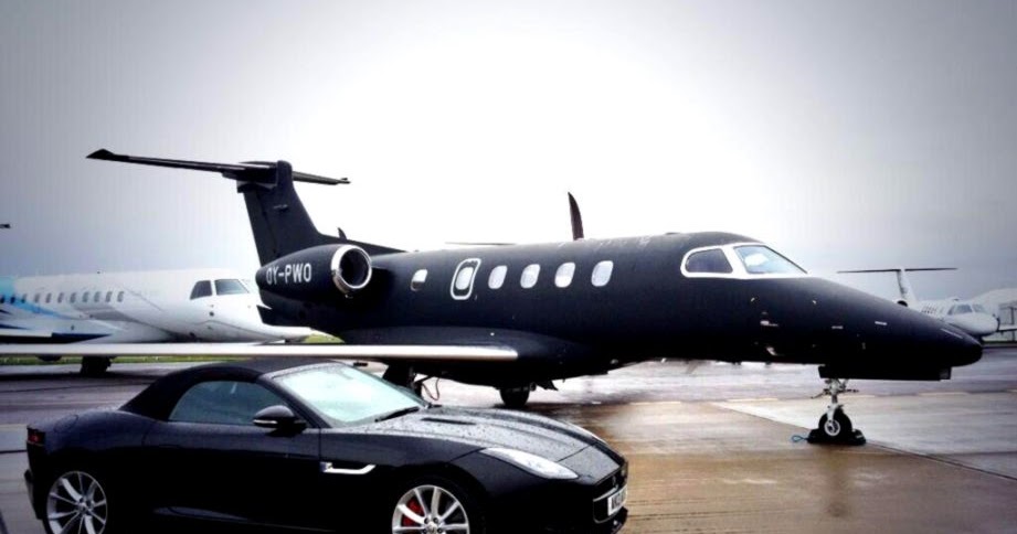 Car Vs Aircraft Wallpapers Hd | Amazing Wallpapers