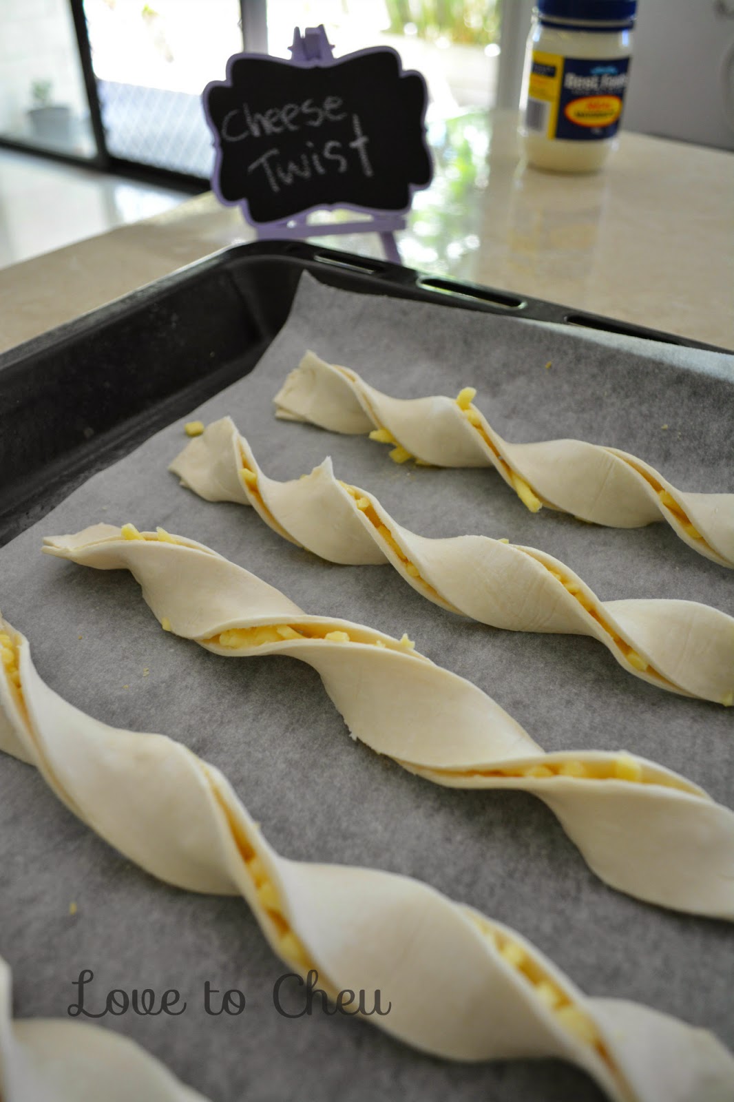 Love to Cheu: Cheese Twist