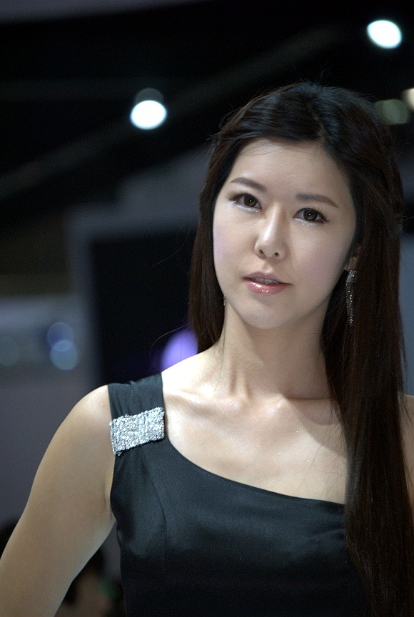 Sera Wood: Ha Si Young