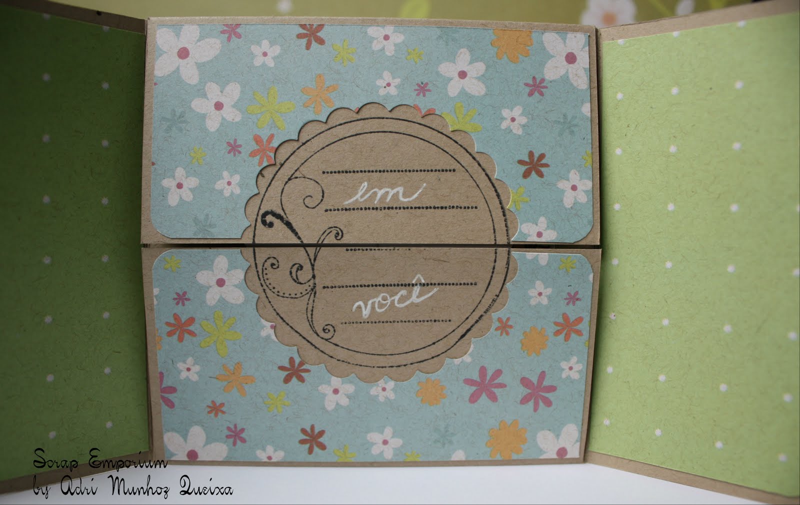 Scrap Emporium by Adri Munhoz: Cartão com flores - Folded Card #4
