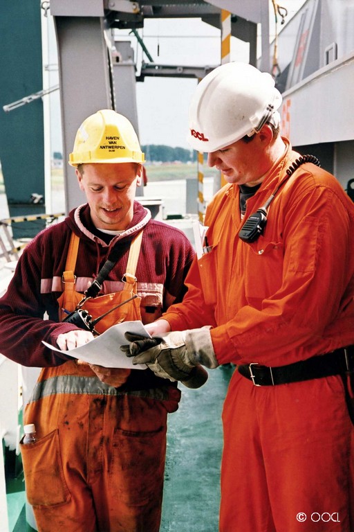 O Porto da Graciosa: OOCL - Orient Overseas Container Line, o gigante ...